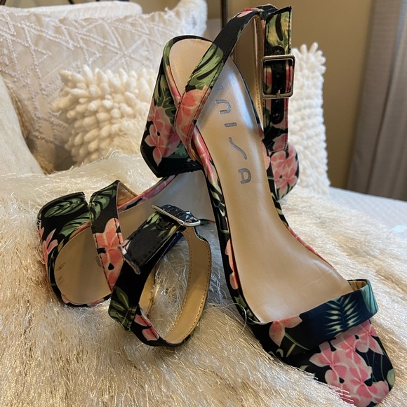 Unisa | Shoes | Unisa Womens Open Toe Floral Block Heel Sandals | Poshmark